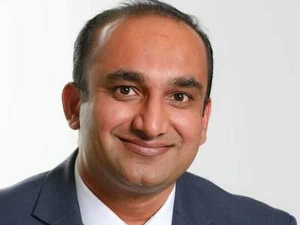 કોમ્યુનિટીની સેવા બદલ વિમલ ચોક્સીને MBE એવોર્ડ